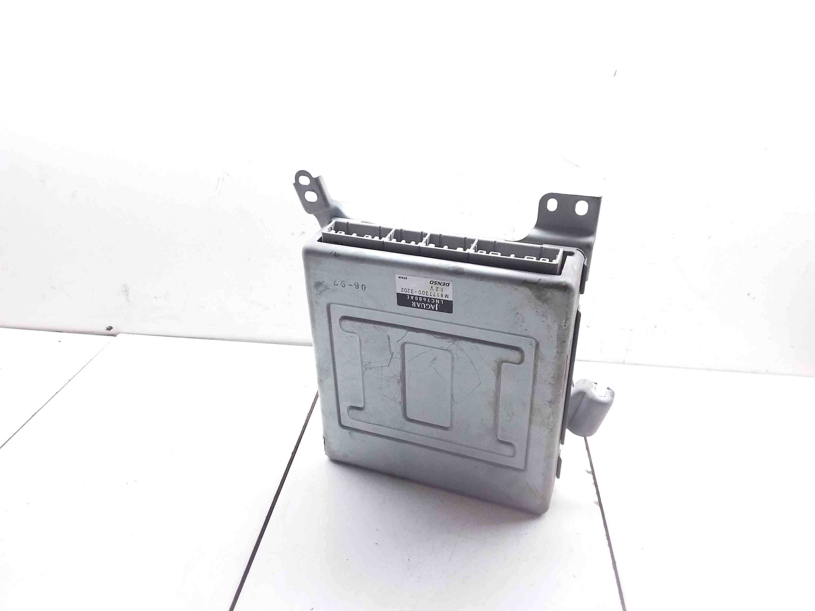 LNC7600AE, Climate control unit, 7 offers, price from 12.02 GBP