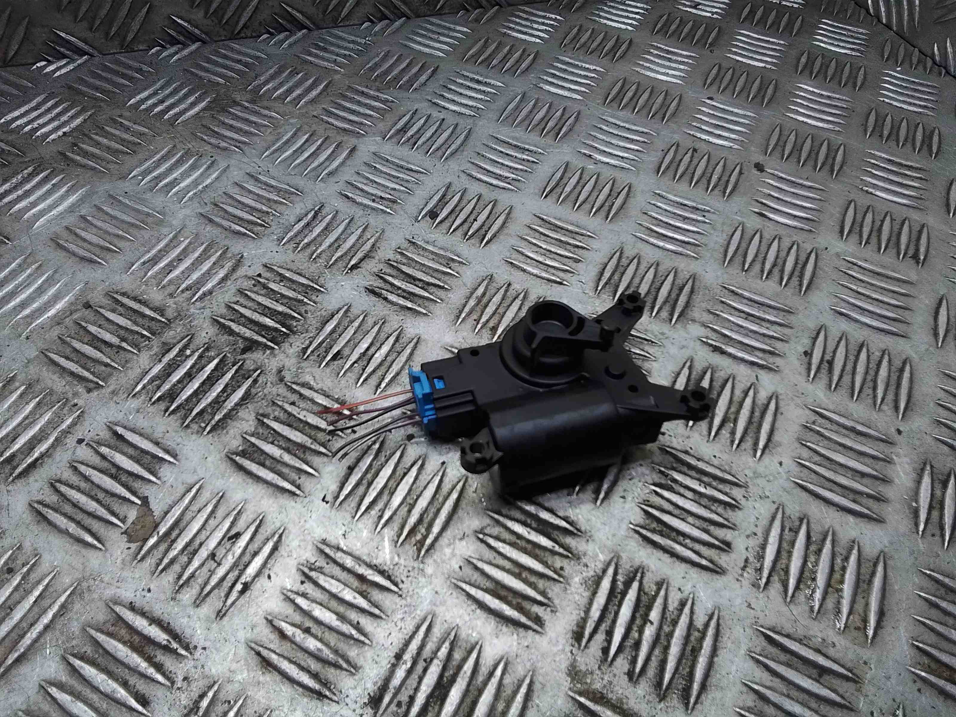 7L0907511, Légkondicionáló légszelep motorja, 6 ajánlatok, ár -tól 4103 ...