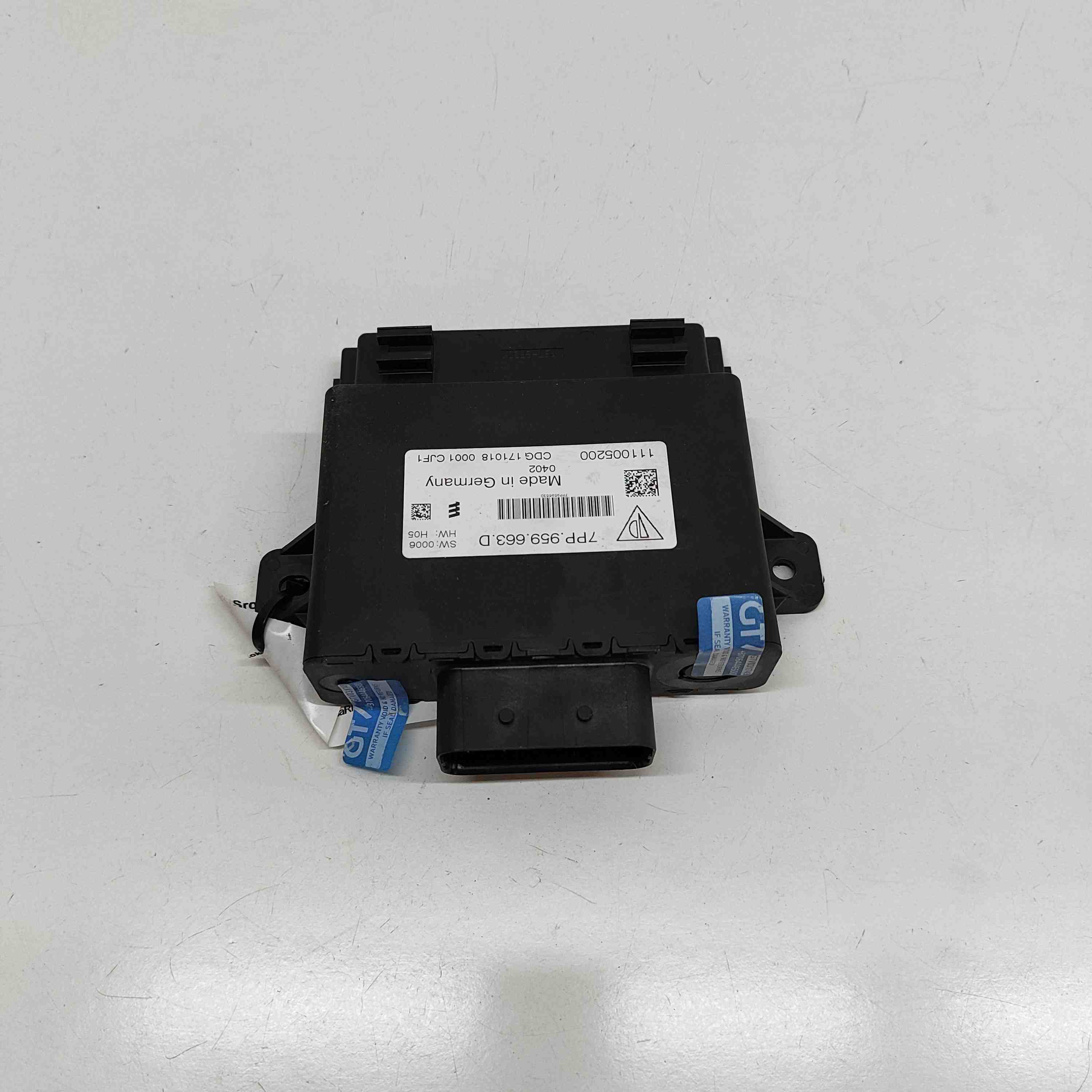 7PP959663D, Power Distribution Box, 5 offers, price from 36.07 GBP