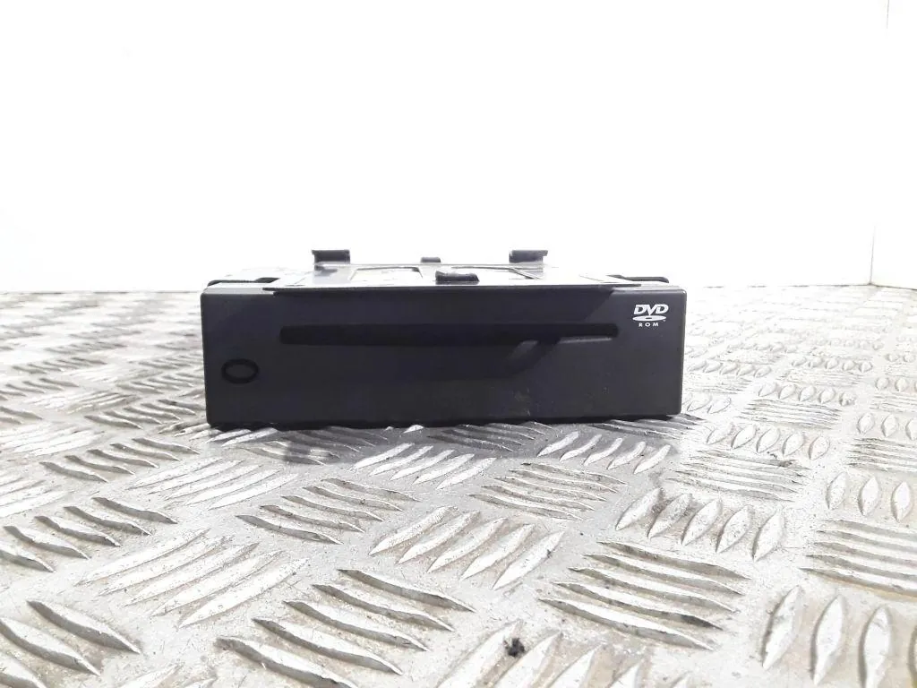 3M5110E930AA, CD Changer, 1 offers, price from 25.76 GBP