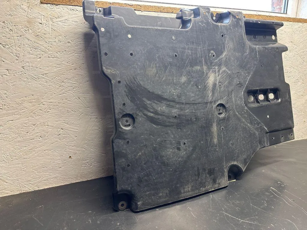 9838675580, Right Side Underbody Cover, 8 offers, price from 28.49 EUR