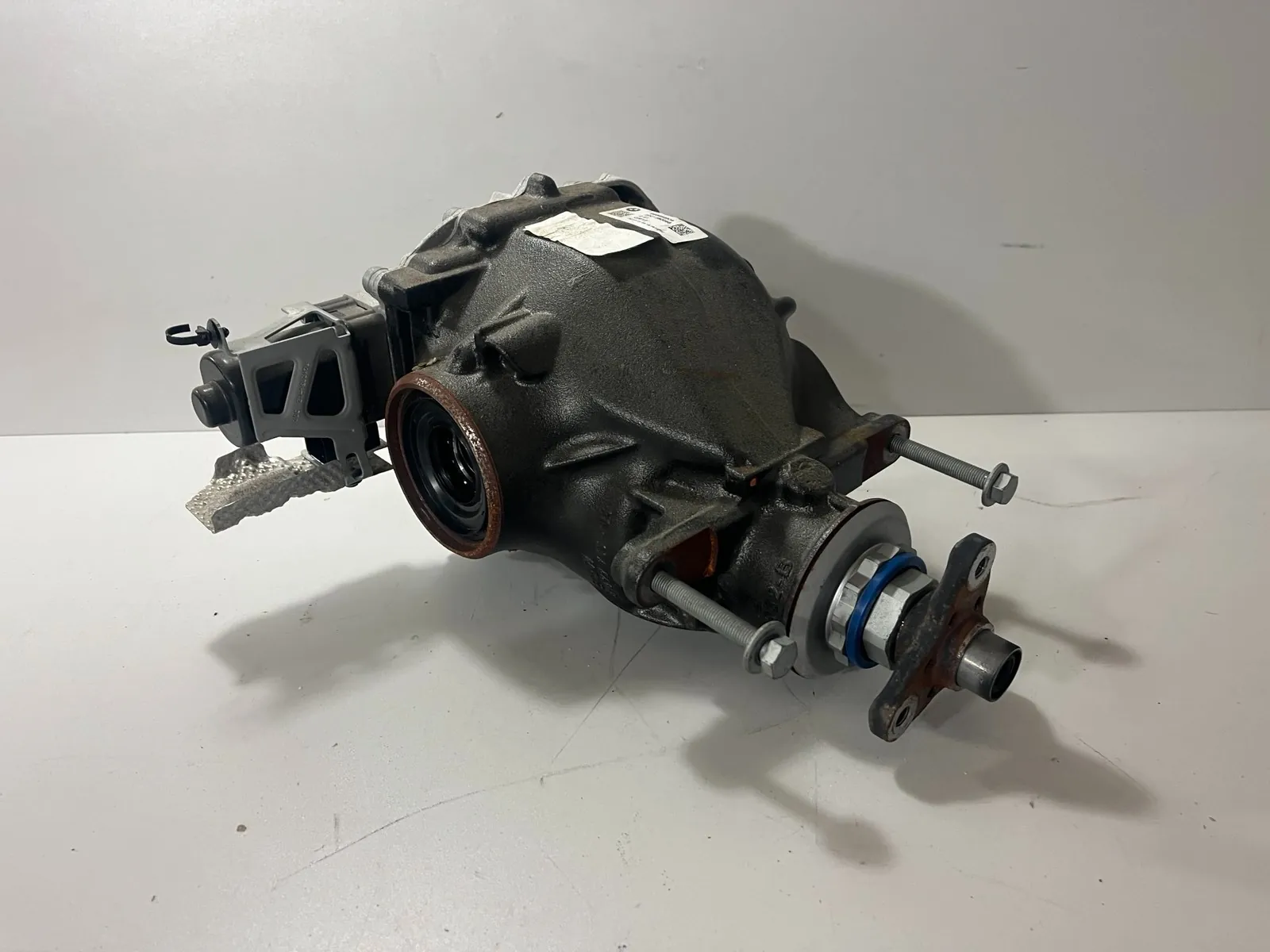 8686989, Rear Differential, 1 offers, price from 429.37 GBP