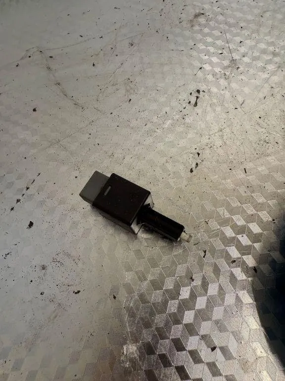938133S800, Brake Pedal Sensor, 20 offers, price from 4 EUR