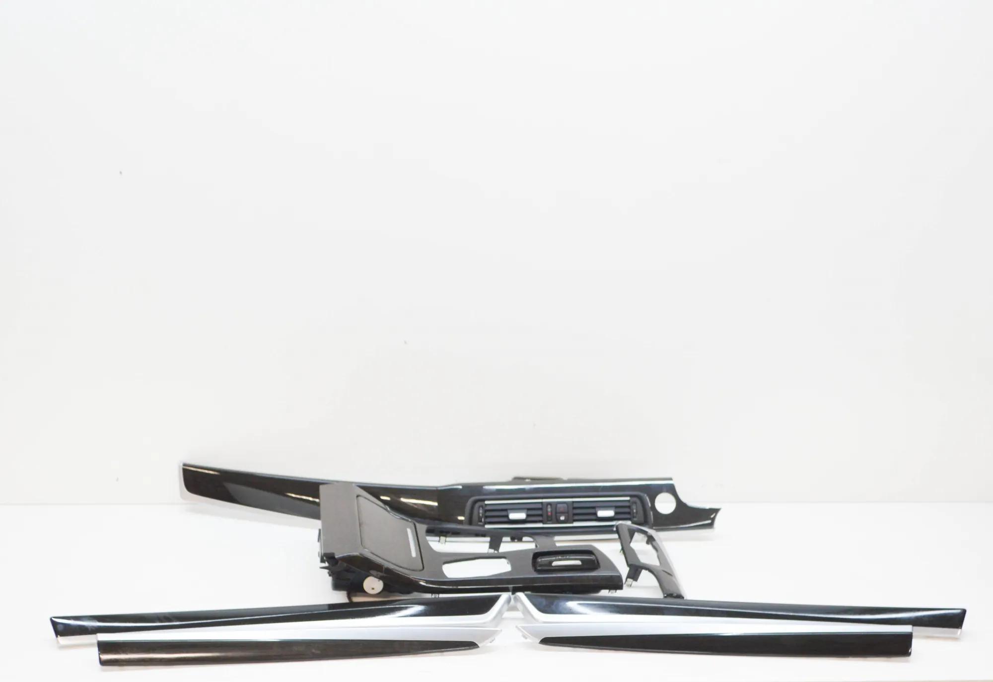 9192945, Interior Trim Strips Kit, 1 offers, price from 68 EUR