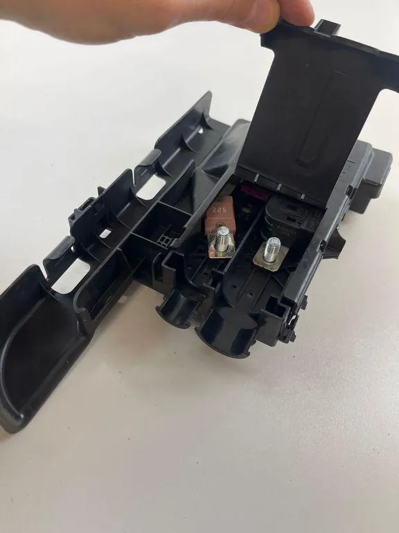 31450530, Power Distribution Box, 19 offers, price from 14.44 EUR